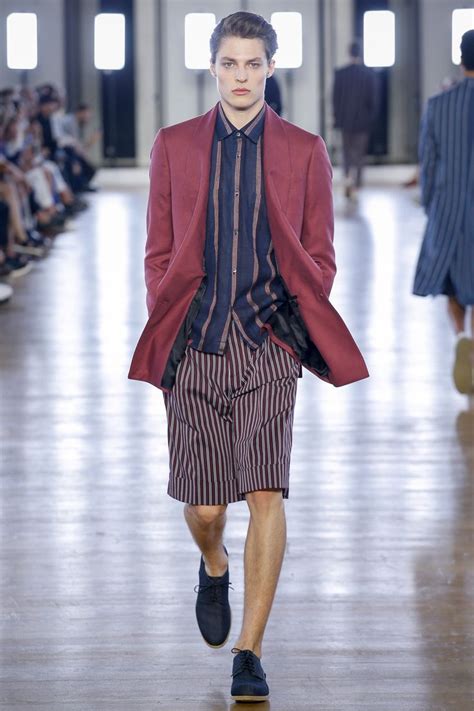 Cerruti 1881 Spring 2018 Menswear Collection Photos - Vogue | Menswear ...