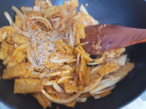 자취생 단골 반찬 어묵 볶음만들기