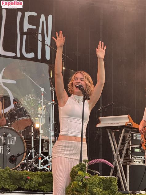 Pommelien Thijs Aka Pommelienthijs Aka Pommelinetilliere Nude Leaks Onlyfans Fapellas