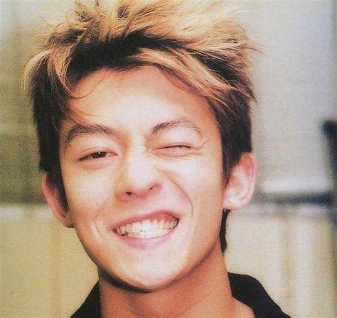 陈冠希素颜出镜颜值再暴跌雀斑皱纹胡子清晰可见网友心碎了 选择了