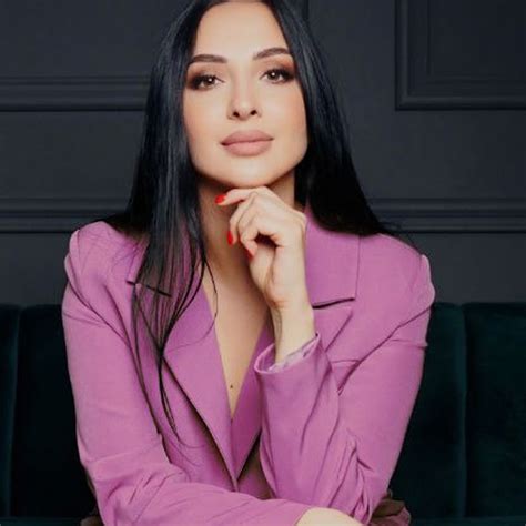 Екатерина Новгородова Youtube