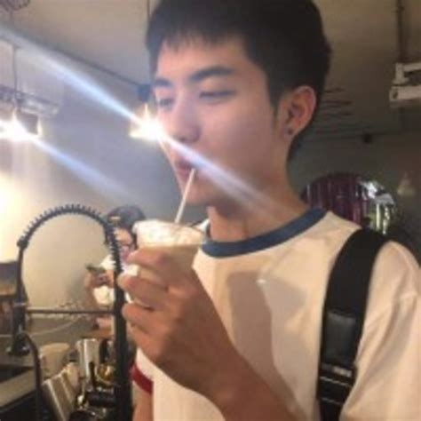 Zhiyu Zhang Master Of Engineering University Of Nottingham Ningbo