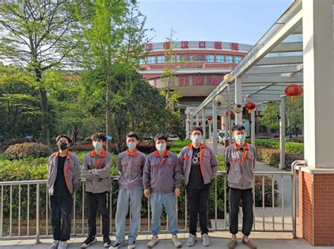 武汉森如峰中央空调清洗维保公司是集湖北武汉中央空调水处理 中央空调通风系统清洗消毒 维护保养 厨房油烟系统清洗于一体的公司
