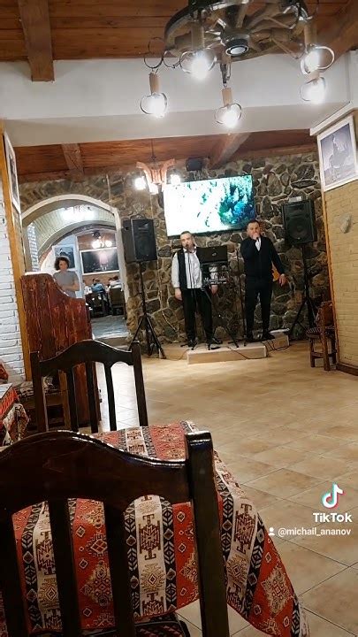 Грузинский вокал в духане Youtube