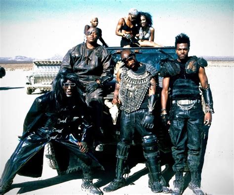 Kendrick Lamar Was At The Music Video Shoot For 2pac And Dr Dres California Love Beats