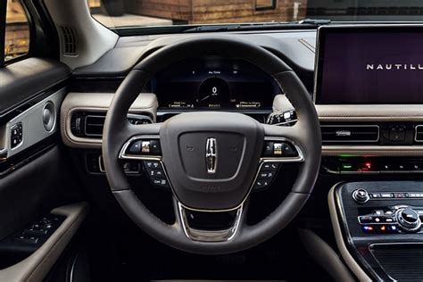 2023 Lincoln Nautilus® Suv Photo And Video Gallery