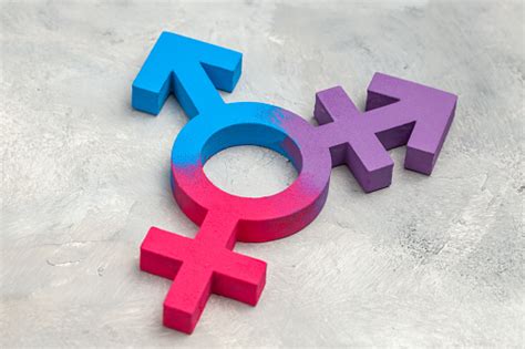 회색 배경에 남성과 여성의 트랜스 젠더 기호와 성별 기호 0명에 대한 스톡 사진 및 기타 이미지 0명 동성애자 사진 이미지 Istock