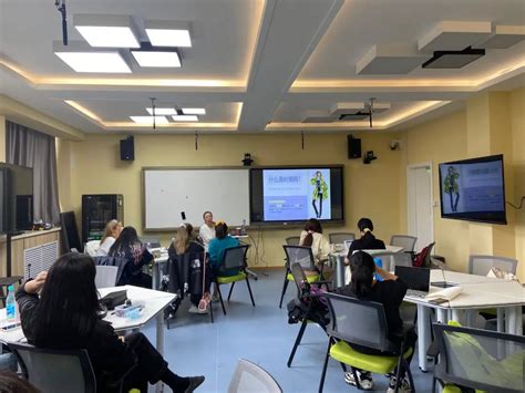 2020级北京服装学院国际本科新生于本周正式开学