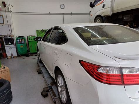 렉서스es 자동차 운전석 차 문 잠금장치가 잠기지 않거나 열리지 않음 렉서스es 도어록 고장 수리 렉서스es 차 문이 잠기지 않거나 열리지 않는 고장 수리렉서스 자동차