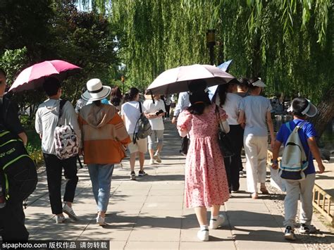 端午节首日北京持续晴热暴晒天 最高气温飚升至407℃