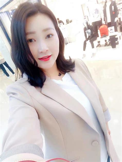 咪女扫楼（ 我女性！23岁！） On Twitter 邻居少妇的单鞋 扫楼 单鞋 邻居 原味 熟妇