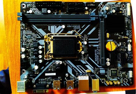Материнская плата GIGABYTE B365M DS3H (LGA1151v2, mATX) — купить в ...