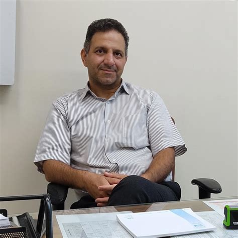 دکتر کریم نصیرزاده فوق تخصص خون و سرطان بالغین بیمارستان تهران ⭐️