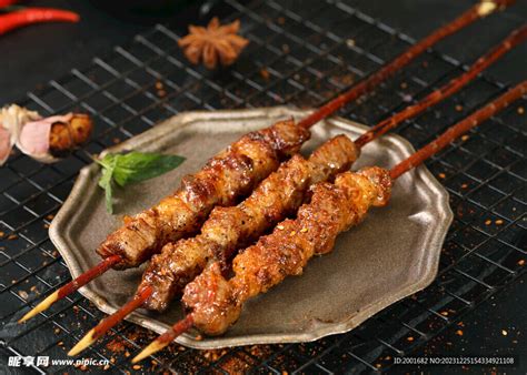 黑椒牛肉串摄影图 传统美食 餐饮美食 摄影图库 昵图网