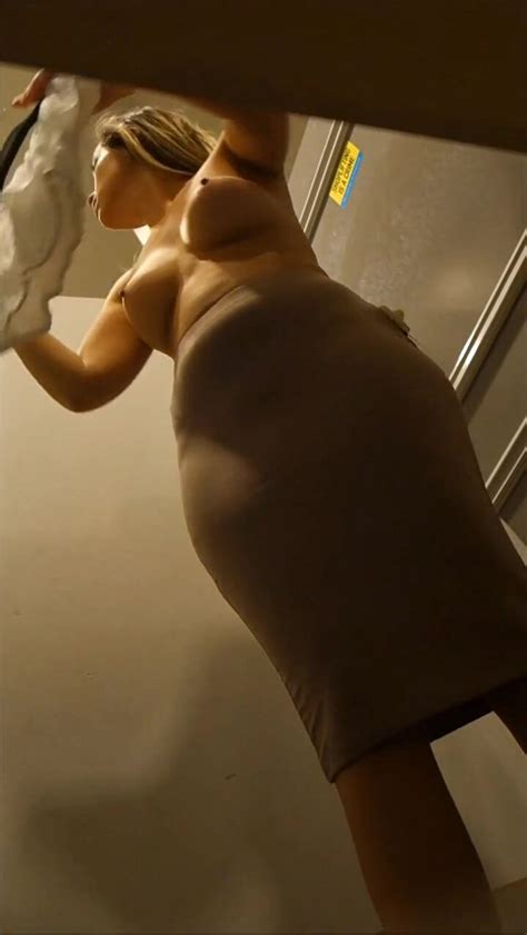 Fitting Room Vert Fix ThisVid Com