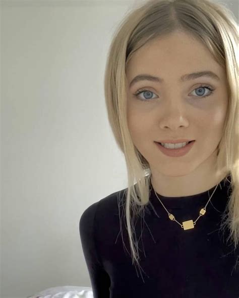 Freya Allan Garotas Ideias