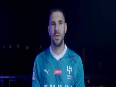 شاهد الهلال يعلن التعاقد رسميًا مع المهاجم الصربي ألكسندر ميتروفيتش