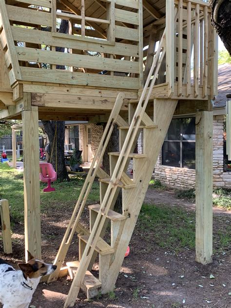 Backyard Treehouse Two Trees And Two Posts Treehouse Tabs Tree House