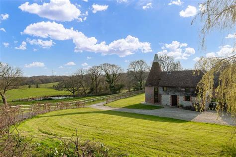 The Oast House Tranquil Holidays In Sussex Beechcroft Cottages