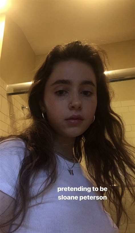 Pin By ♡ On Clairo Creative Instagram Stories Singer Pretty