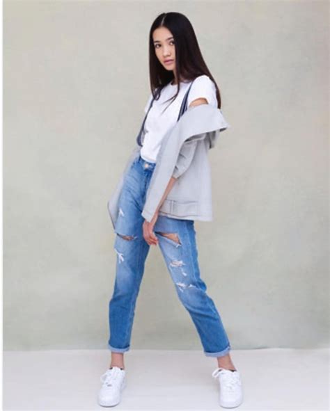 Picture Of Amelia Cuthbert