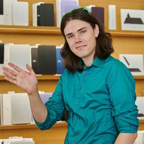 Michael Mcdowell Operational Specialist Apple Linkedin