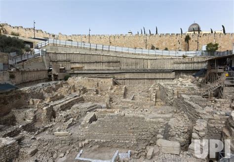 Photo Remains Of The ARCA Antiochus Epiphanes Stronghold Found In Jerusalem JER