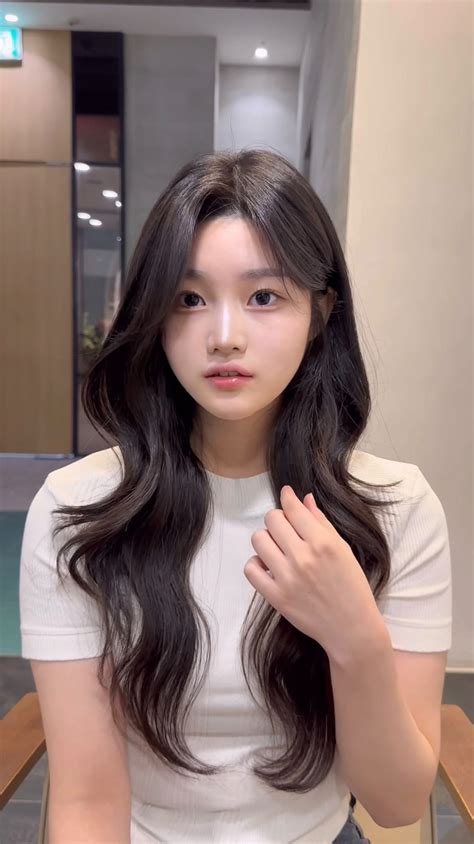 긴머리 레이어드펌 소현 엘리자벳펌 긴머리웨이브 혼자 매번 드라이하기 어렵게 느껴진다면 얼굴형에 맞는 페이스라인컷