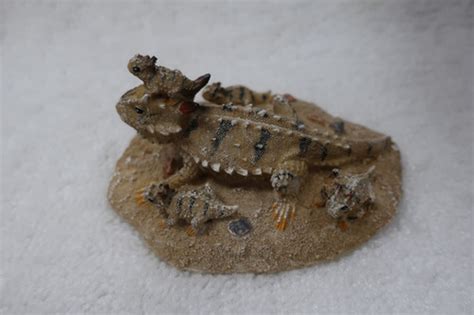 Horny Toad Family Figurine JT