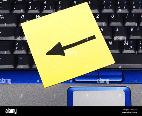 Memo Note On Notebook Arrow To The Left Drawing Stock Photo Alamy