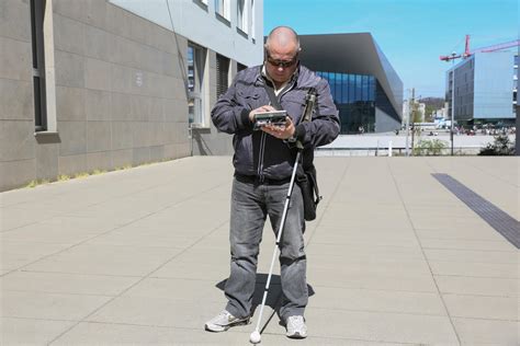 В Швейцарии разработали планшет для слабовидящих - Inc. Russia