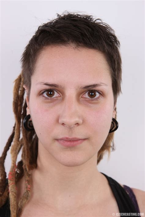 Dreadlock Sexy Chick Shows Sweet Figure Ho Xxx Dessert Picture 1