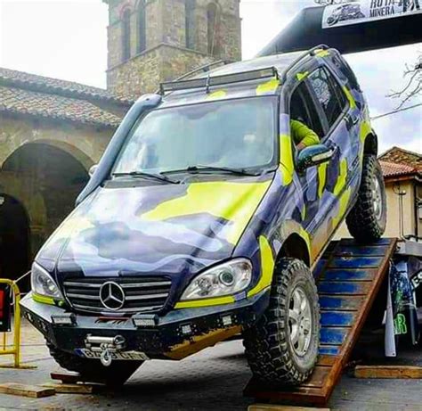 Jurassic Park 2 Mercedes Benz ~ Wallpaper Macdonald