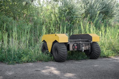 Warthog Ugv Amphibious Outdoor Robot For Research Robotic Gizmos