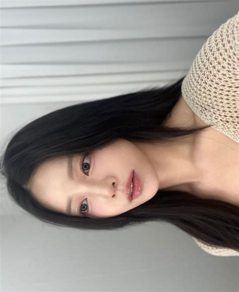 Dakyo 다교 신사점 보미실장ㅣ강남메이크업 신사메이크업 청담메이크업 후기사진 메이크업후기 평소 진하고 또렷한 메이크업만 하시는고객님 숨은 청순미 찾아드리기🤍 가끔은