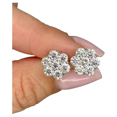Cluster Earrings 14 Carat Gold 585 Diamonds 40 Carat Corals Vienna