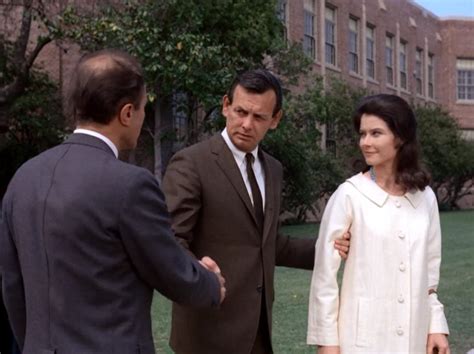 Diane Baker David Janssen And Barry Morse In The Fugitive Classic