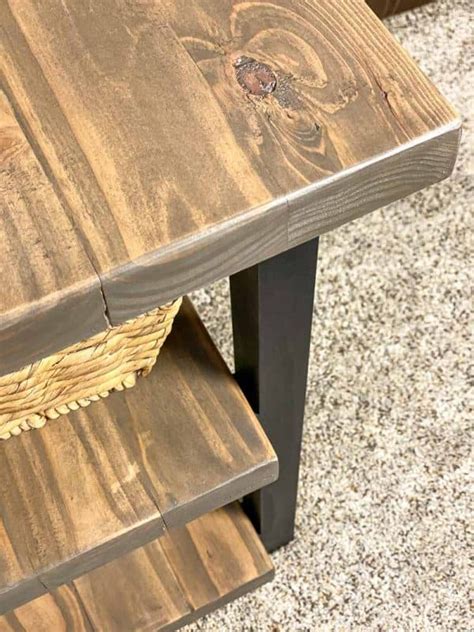 DIY Rustic End Table With Plans The Handyman S Babe