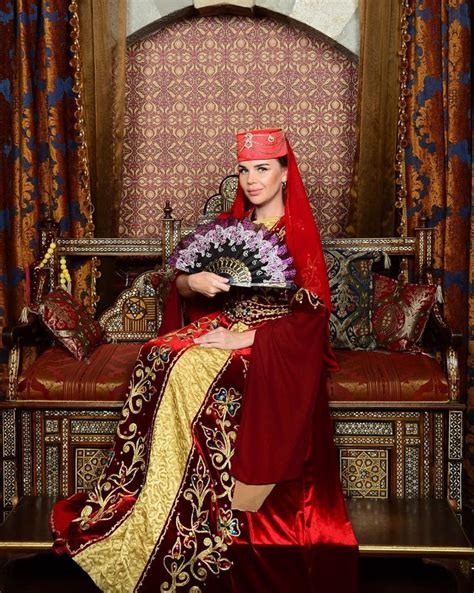 Turkish traditional garment. Турецкий национальный костюм. Turkey