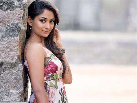 V K Prakash Dancer Sandhya Raju Bags The Lead Role In Vk Prakashs