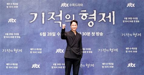 정우 기적의 형제 끝내주는 대본 완성도에 감탄했다