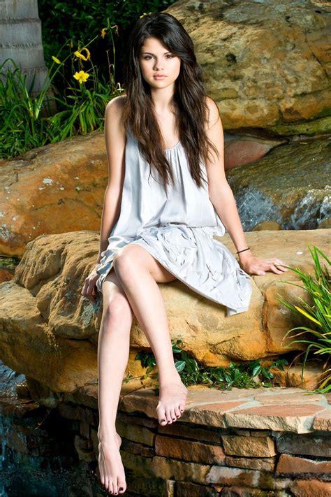 BEST ART NEWS Selena Gomez Photo Shoot