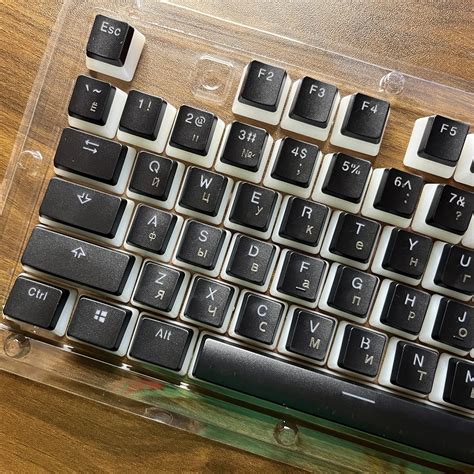 Механическая клавиатура Bpt 104 с русской раскладкой колпачки для клавиш с английской и русской