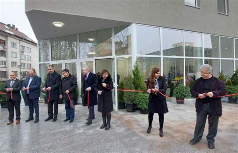 Центърът за върхови постижения „УНИТе“ откри новата си сграда в кампус „Лозенец“ ИЗПЪЛНИТЕЛНА