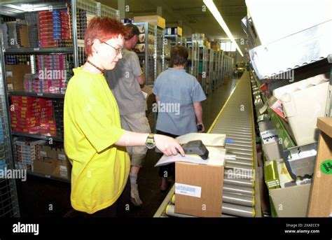 Sorting System For Letters And Parcels For Transportation Sorting System For Letters And Parcels