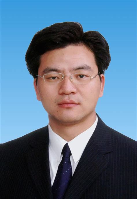 刘仁羿成为江西萍乡最年轻的副市长，上任前调研武功山