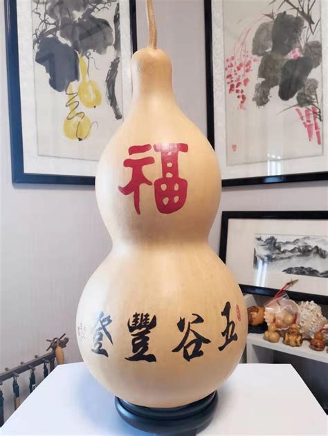 冯勋栋 葫芦烙画作品 石雀故事