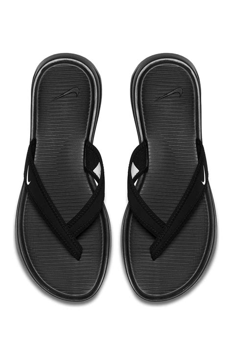 Nike Womens Ultra Celso Thong Sandals From Finish Line In Black Lyst