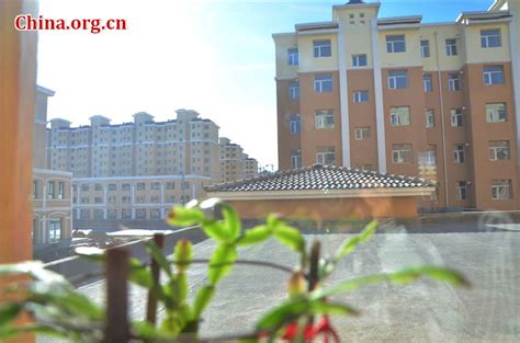 新闻联播光腚娃新居过大年 爷爷称仿佛在做梦 China org cn