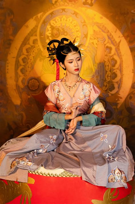 敦煌中国风飞天舞仙女人物摄影精修图片下载编号452474986079330043 设图网
